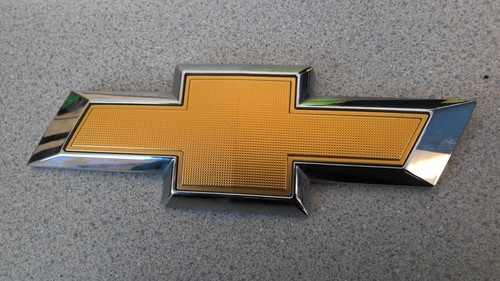 OEM 2015 - 2018 CHEVY Rear Tailgate Bowtie Emblem Badge Gold 84690291 ...