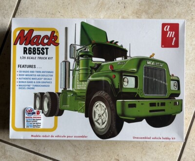 AMT Mack R685ST Semi Model Kit Factory Sealed 1:25 - 1039 849398014929 ...