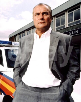 The Bill (TV) Christopher Ellison "DI Frank Burnside" 10x8 Photo | eBay UK