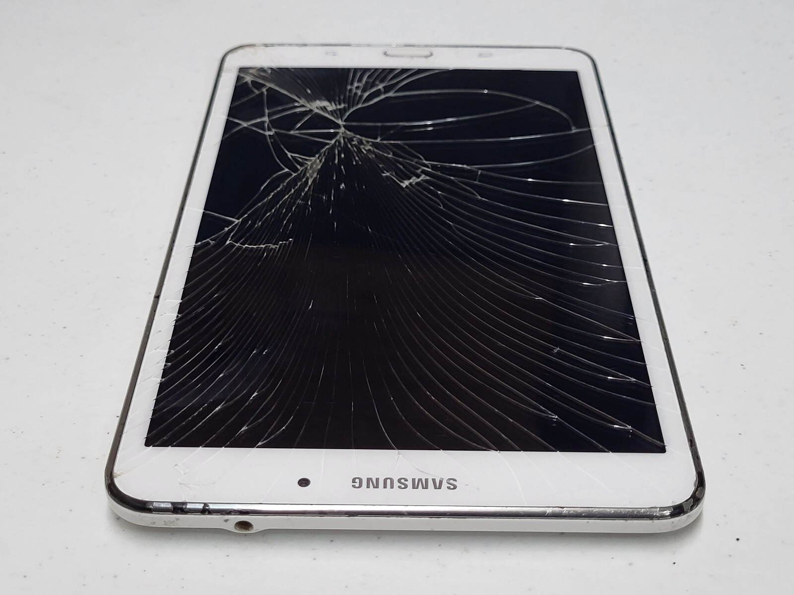 Samsung Galaxy Tab 4 SM-T337A 16GB, Wi-Fi + 4G (AT&T), 8 inch - White ...