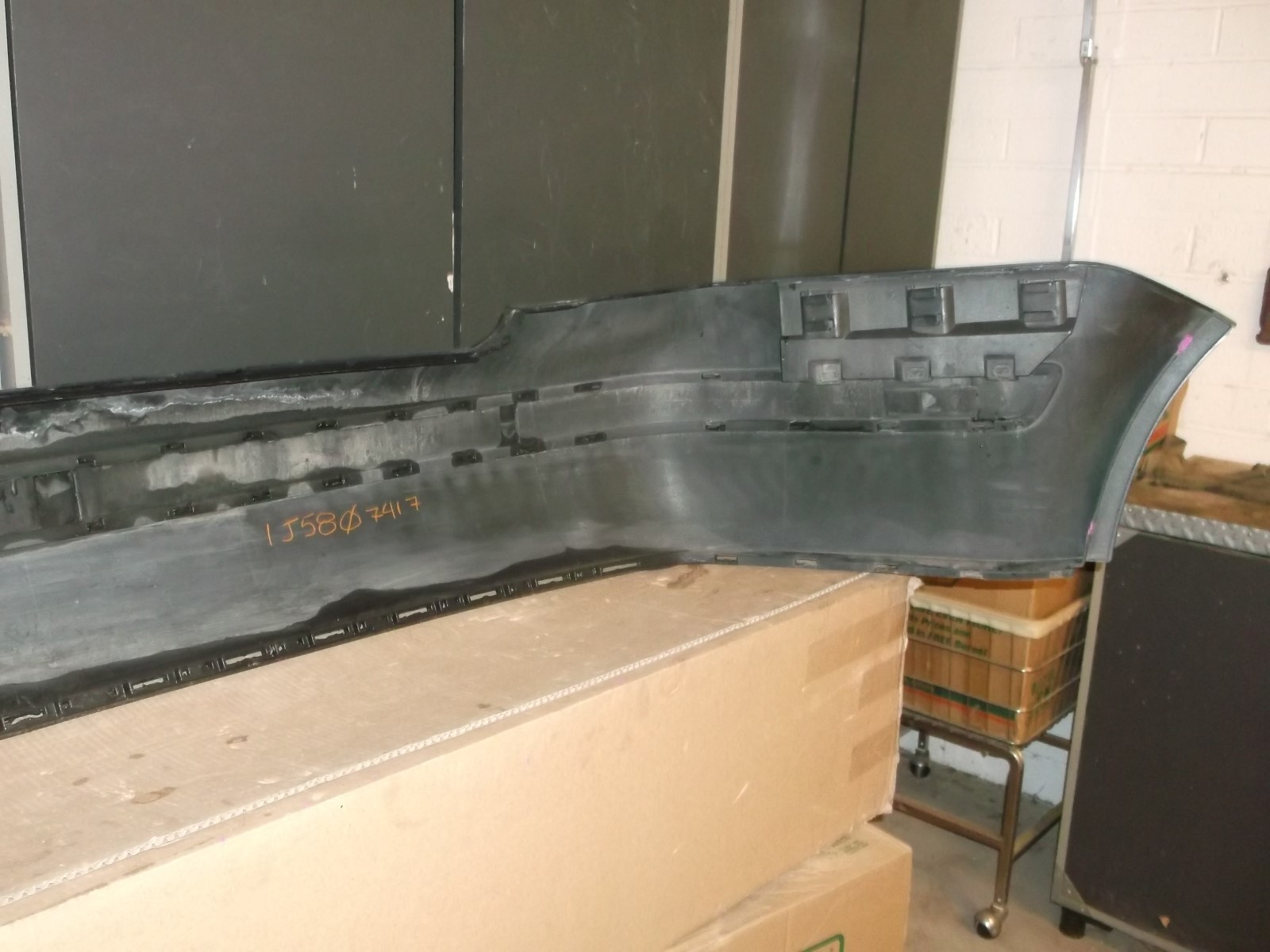 1999,2000,2001,2002,2003,2004 VW Jetta Rear Bumper Cover [OEM] 15UPD ...