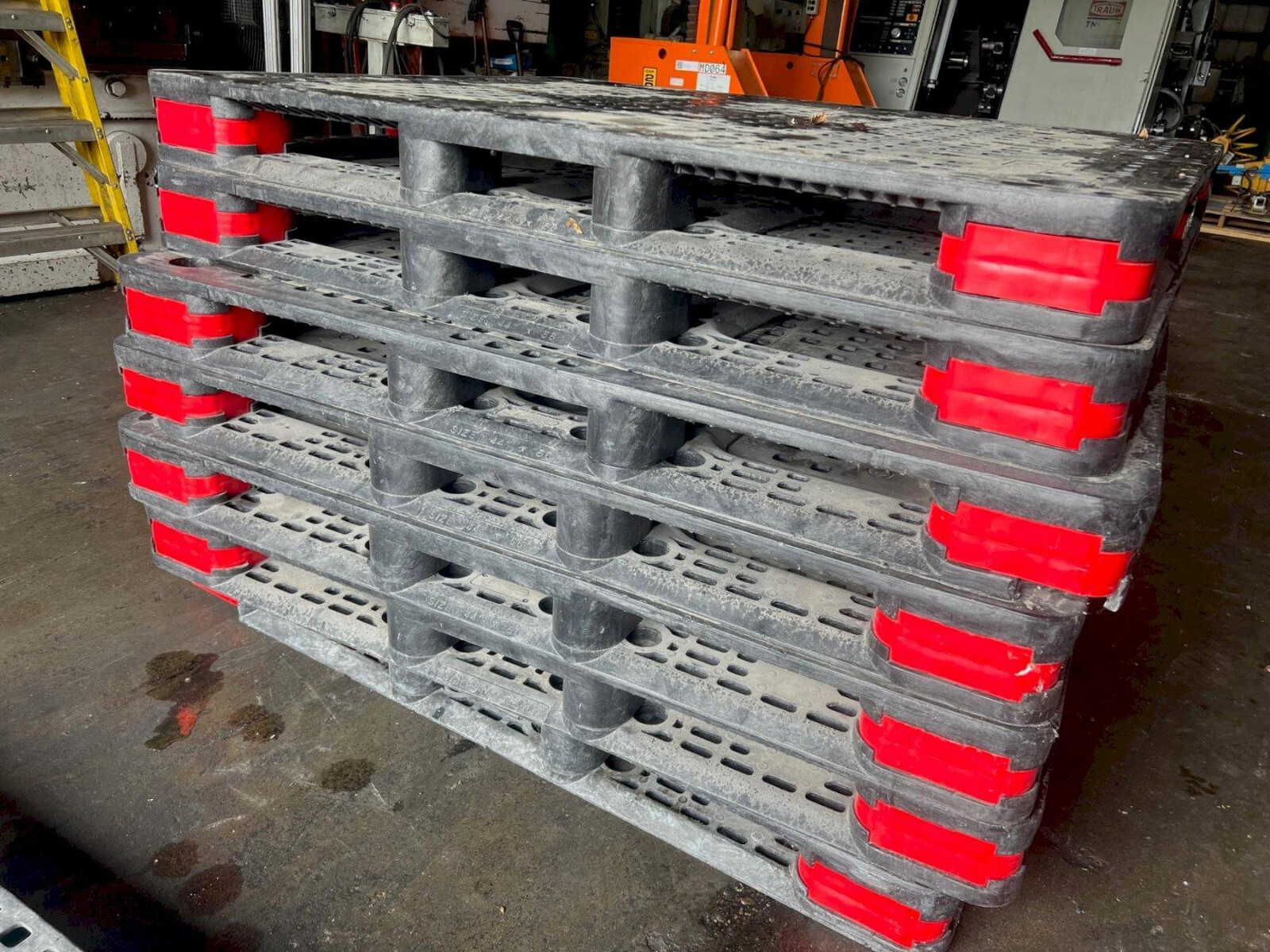 ORBIS BULKPAL PLASTIC PALLETS 44" X 56" W/ 2.5" CONNECTORS | eBay