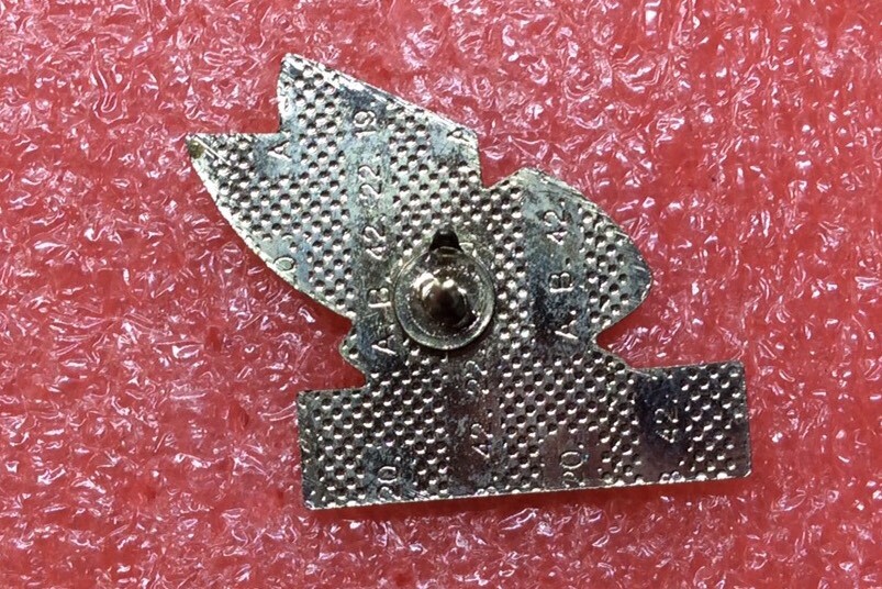 T05 Pins MICROSOFT PAPILLON SOFT ORDINATEUR Butterfly Computer Lapel ...