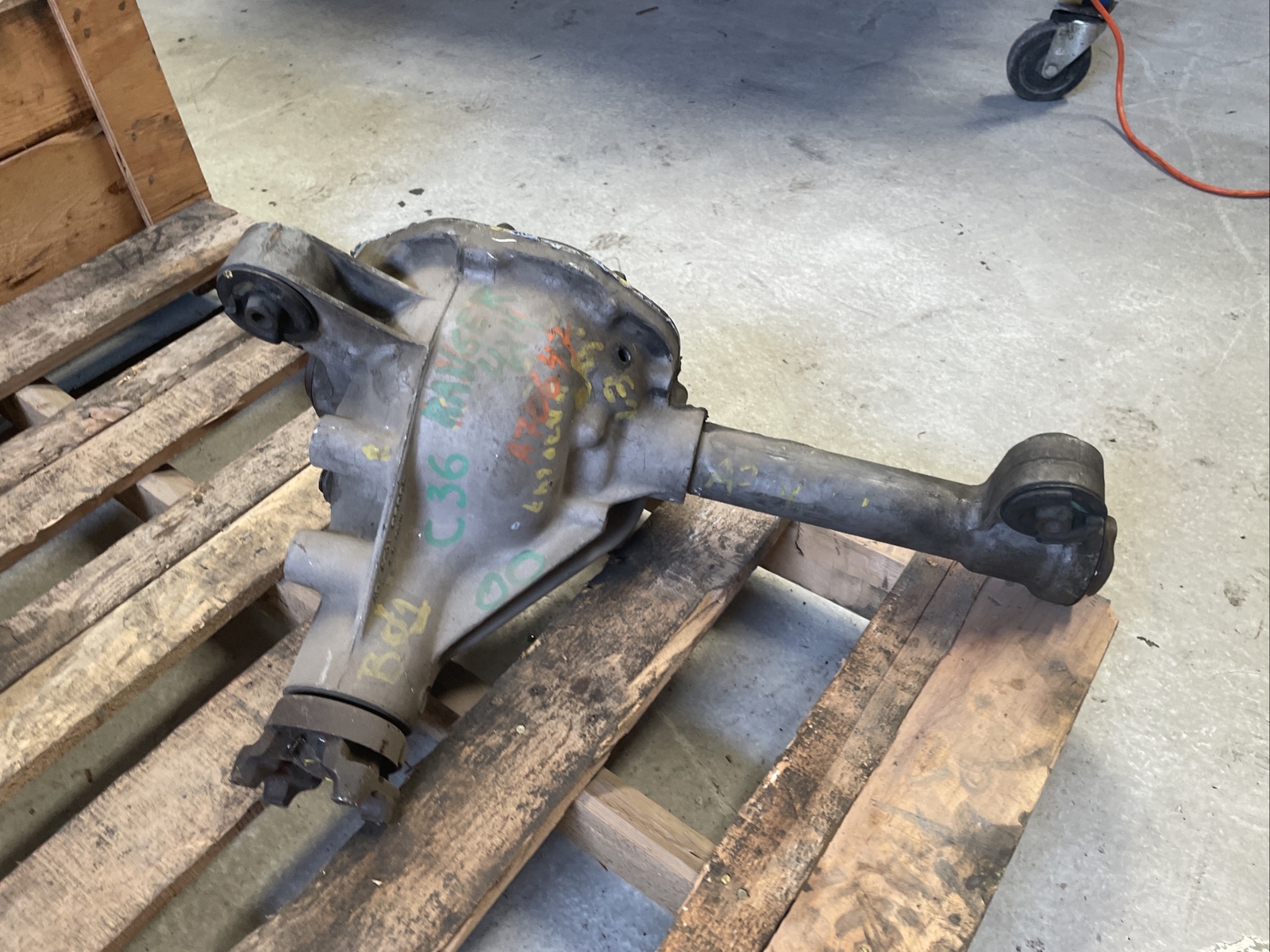 1998-2011 Ford Ranger Front Axle Differential Carrier 4.10 Ratio | eBay