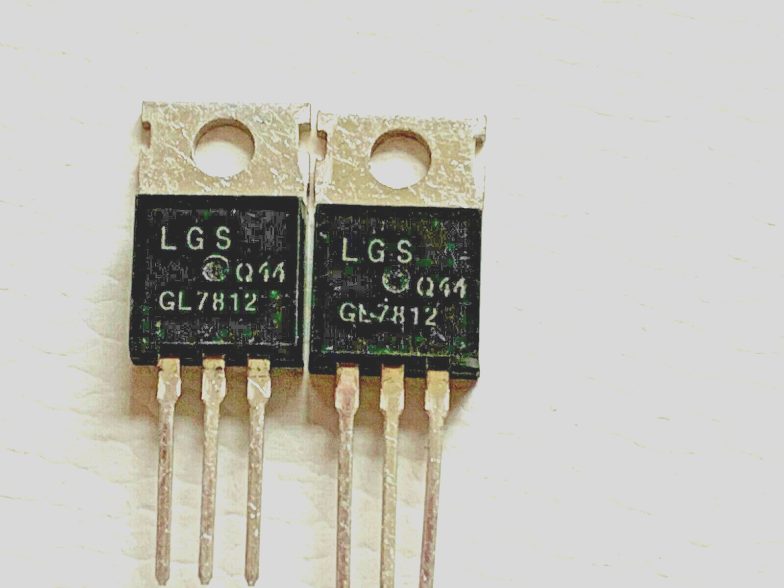 25 Pieces GL7812 12V regulator | eBay