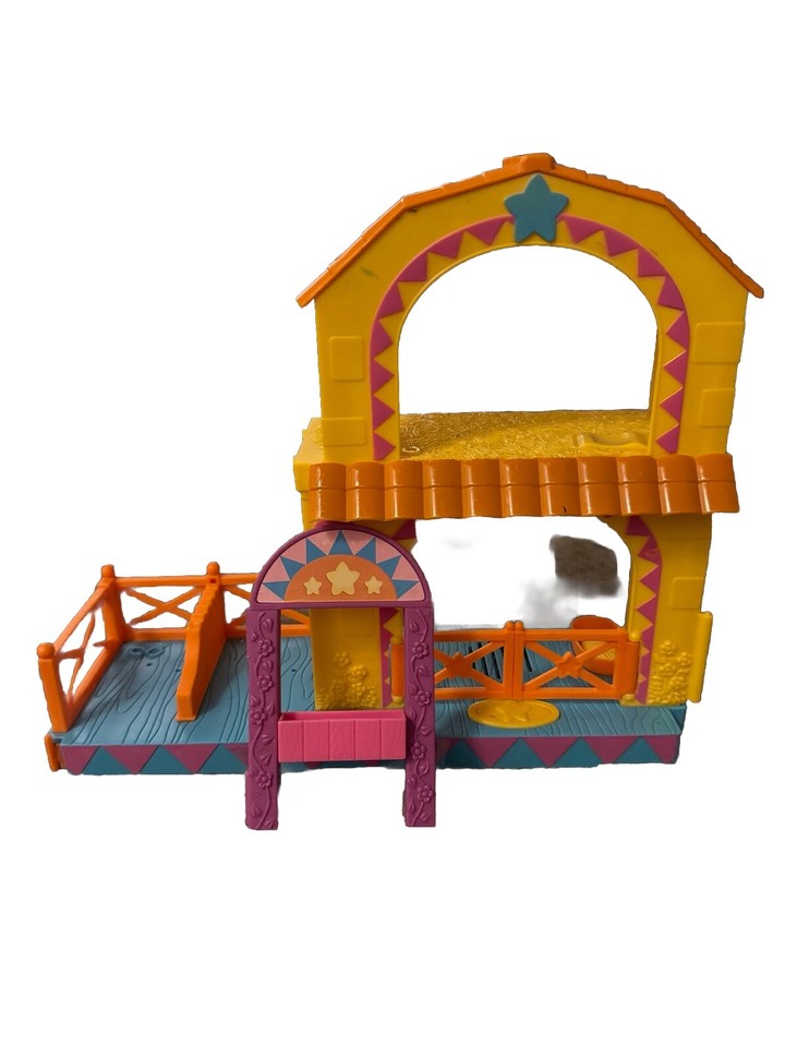 Dora The explorer Talking Stable And Dora Figure With Wheelbarrow | eBay