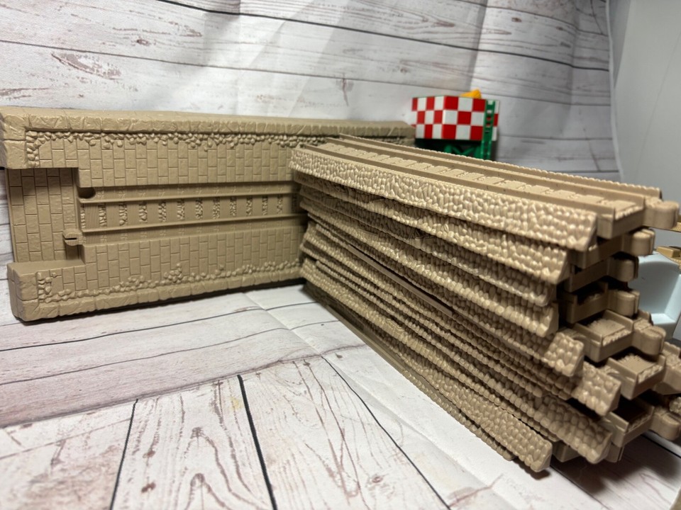 Thomas The Train LOT Trackmaster Tan Expansion Track Pieces Risers Cars ...