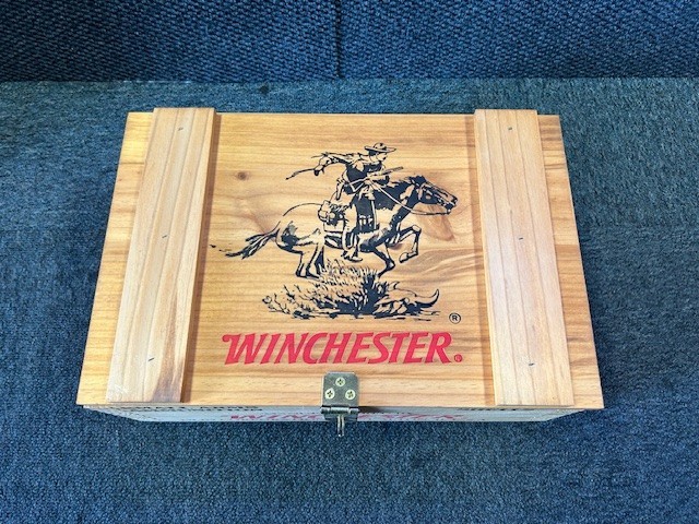 Winchester Shotgun Shell Crate Wooden Box USA Vintage Editions Lockable ...