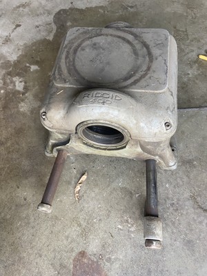 Pipe Threaders - Ridgid 400 Pipe Threader