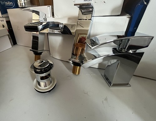 Plumbing clearance job lot Bath and Basin Mixer Taps with click waste ...