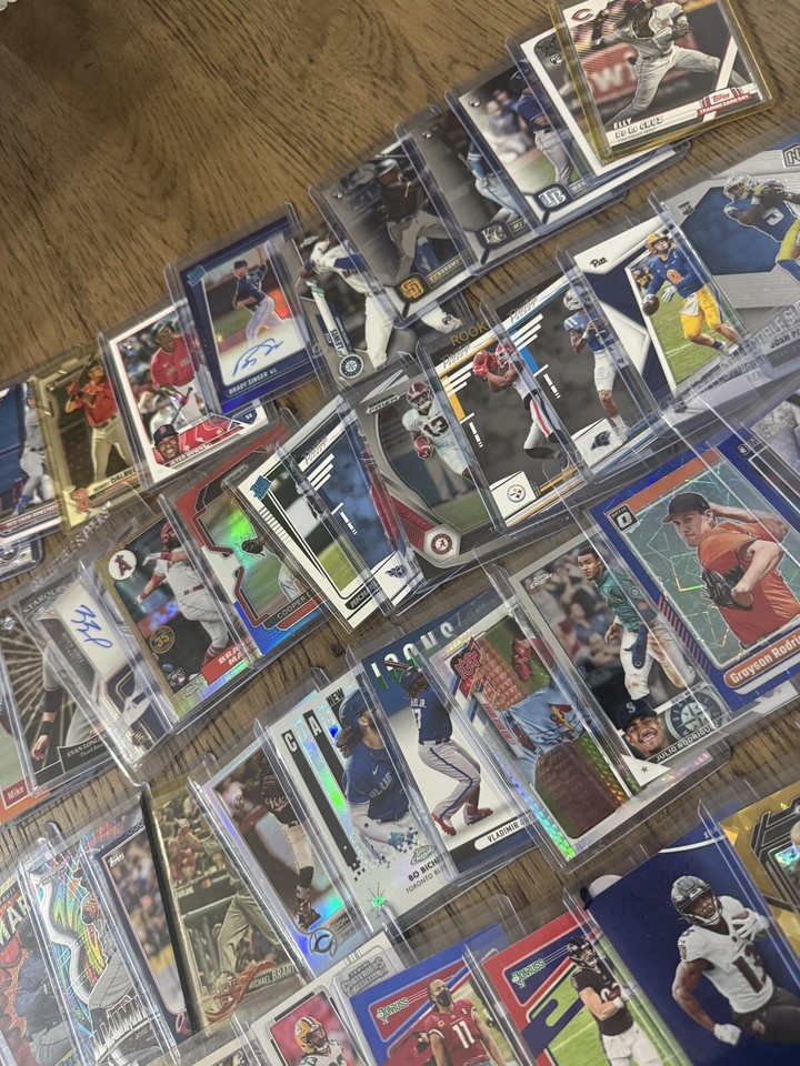 ~ 800 Sports Cards | Mint condition 🔥| Read Description Below For Info ...
