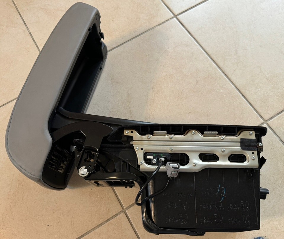 2001-2006 LEXUS LS430 CENTER CONSOLE STORAGE COVER ARMREST OEM | eBay