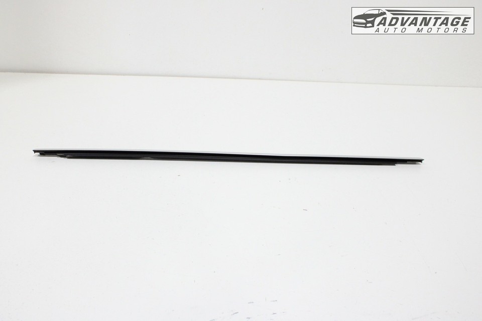 2017-2019 INFINITI QX30 REAR RIGHT SIDE DOOR PANEL WINDOW BELT MOLDING ...