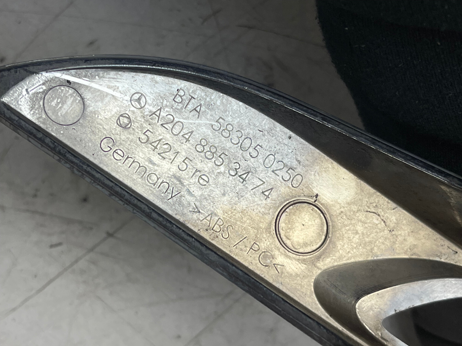 Mercedes-Benz X204 GLK Tagfahrleuchte Blende Rechts Chrom A2048853474 ...