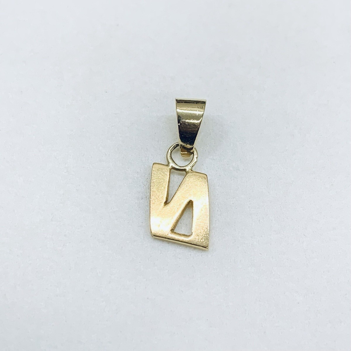 N Alphabet Pendant Design