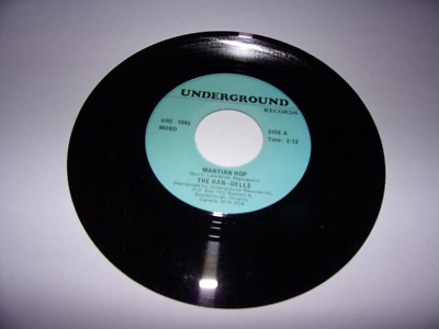 The Ran-Dells: Martian Hop / Pat Hervey: Mr. Heartache / 45 Rpm ...