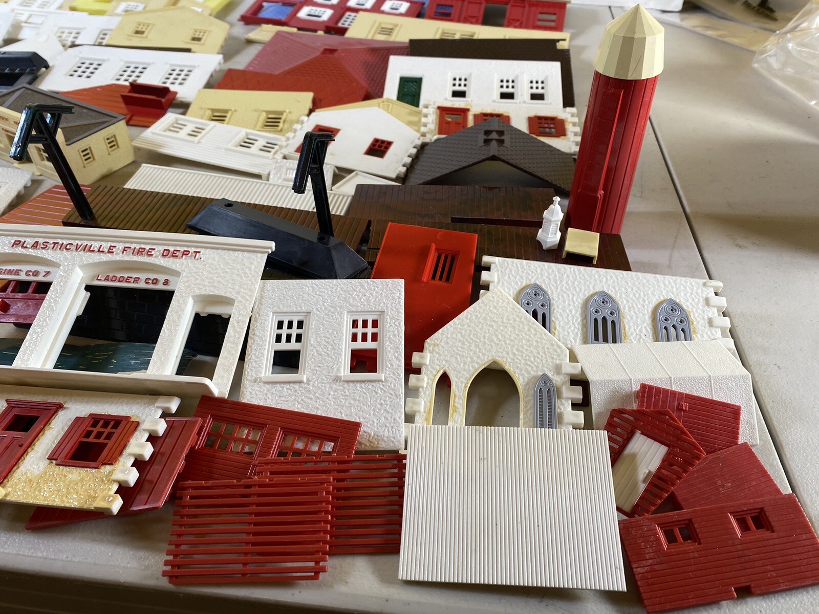 Plasticville Lionel Trains Model Houses Buildings Decoration Vintage ...