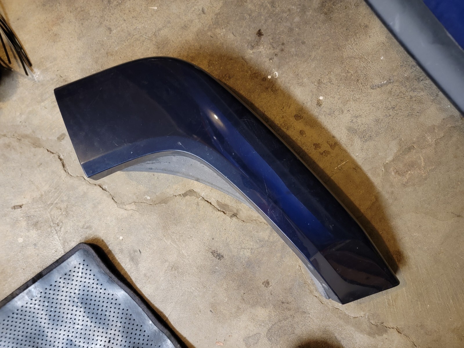 06-10 HUMMER H3 RIGHT REAR DOOR FLARE MOLDING PASSENGER SIDE OEM BLUE ...