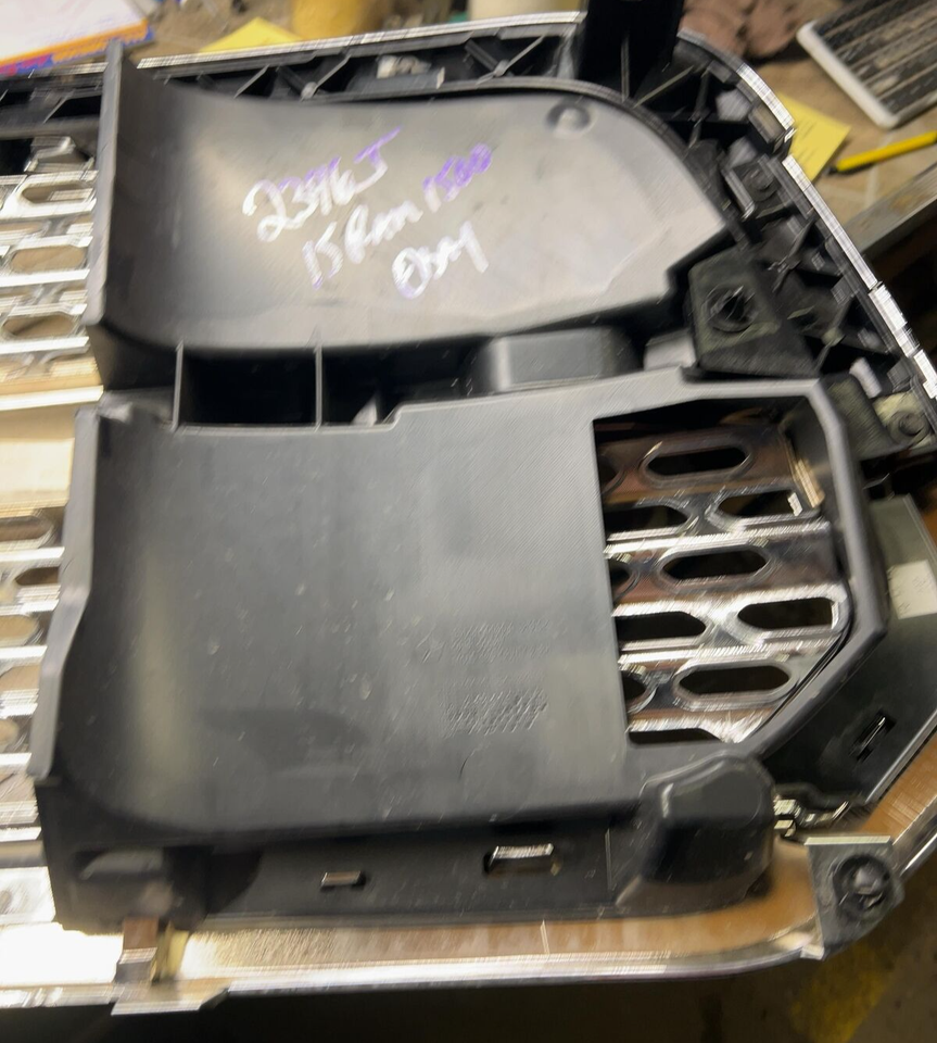 2013-2023 DODGE RAM 1500 Front Grille Assembly Chrome Surround NEW ...