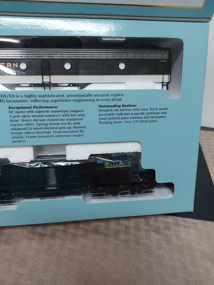 Proto 2000 Series E8/9 Locomotive HO Scale No. 21011 Southern 6910 | eBay