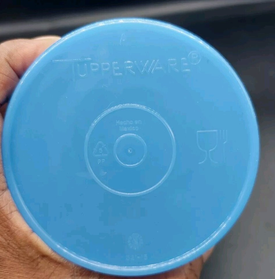 Tupperware 1 Quart Blue Handolier Container 321-15 Round with Blue Lid ...