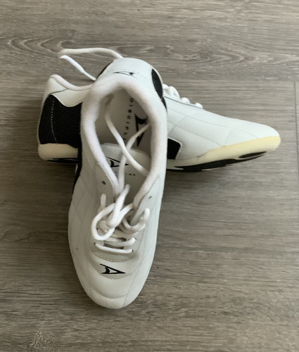 Discipline Martial Arts Taekwondo Karate Shoes Sneakers White And Black ...