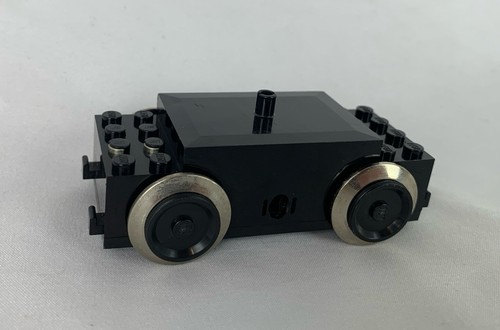 LEGO Electric Train Motor 9v with Chrome Wheels 590. Complete With ...