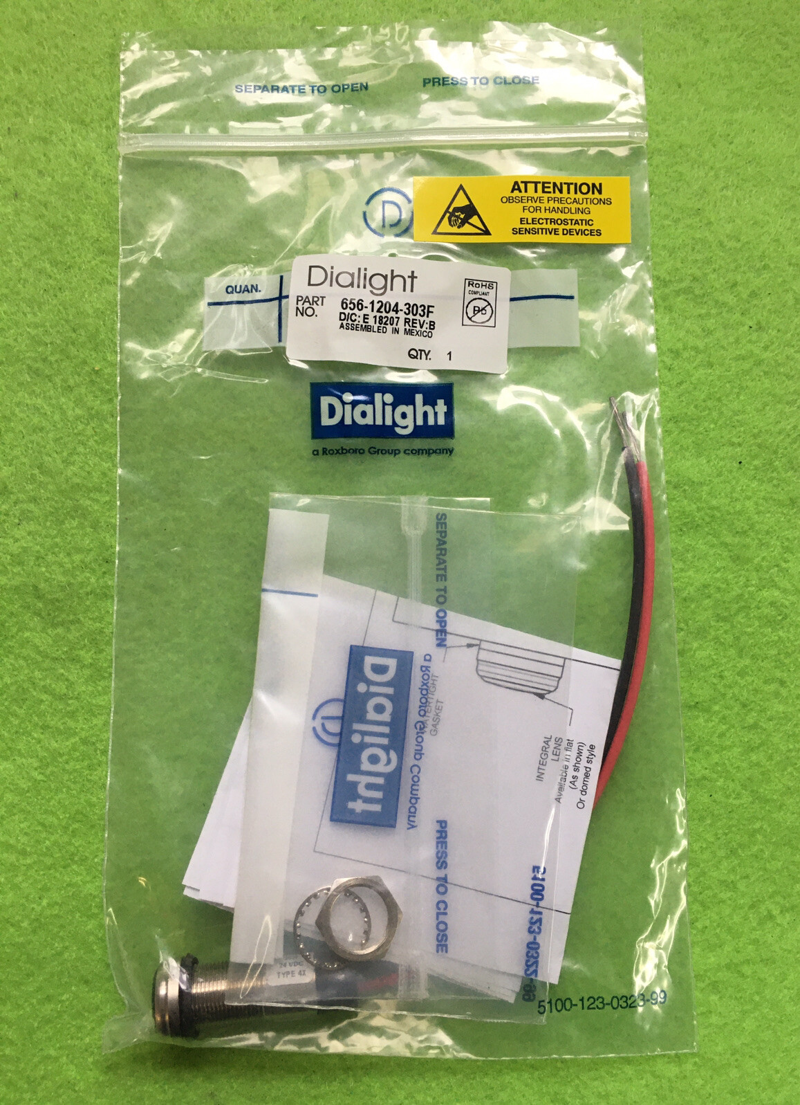 LOT OF 12: Roxboro Group Dialight 656-1204-303F LED Panel Mount ...