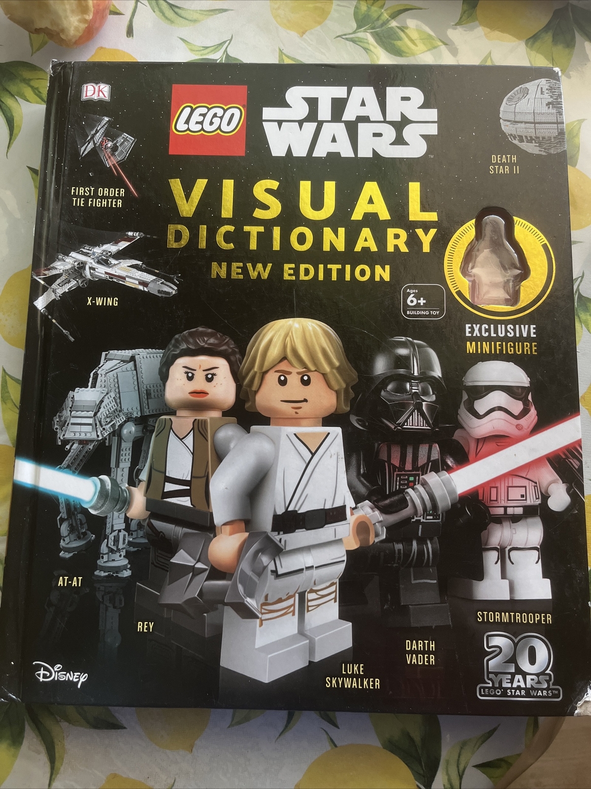 LEGO Star Wars Visual Dictionary, New Edition : With Exclusive Finn ...