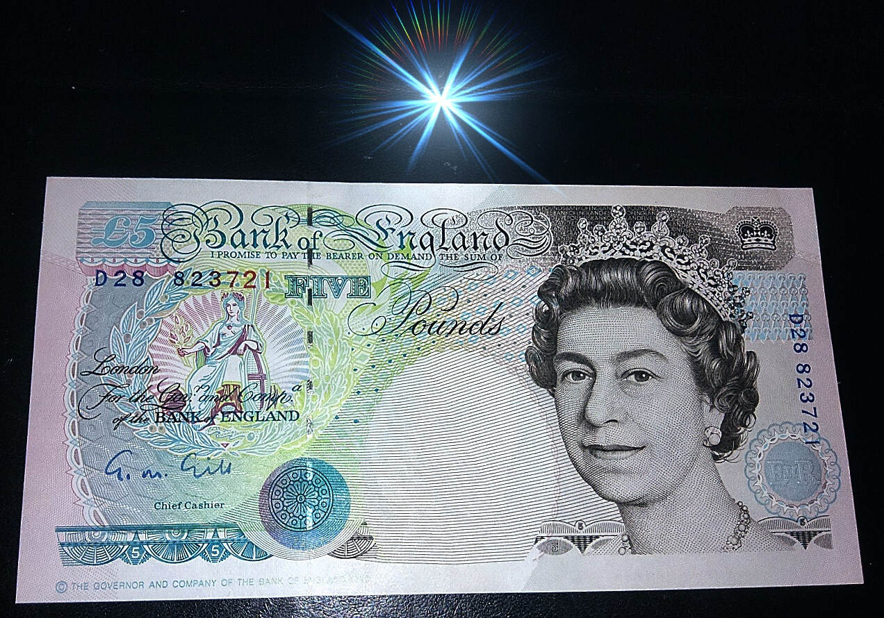 BANK OF ENGLAND ELIZABETH II 5 POUND NOTE IN PRISTINE CONDITION AS ...