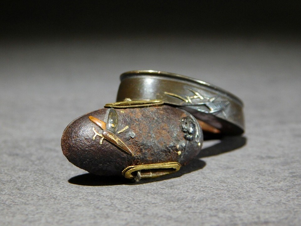 River side Crab Iron & Shibuichi Fuchi/Kashira Edo original tsuba sword ...