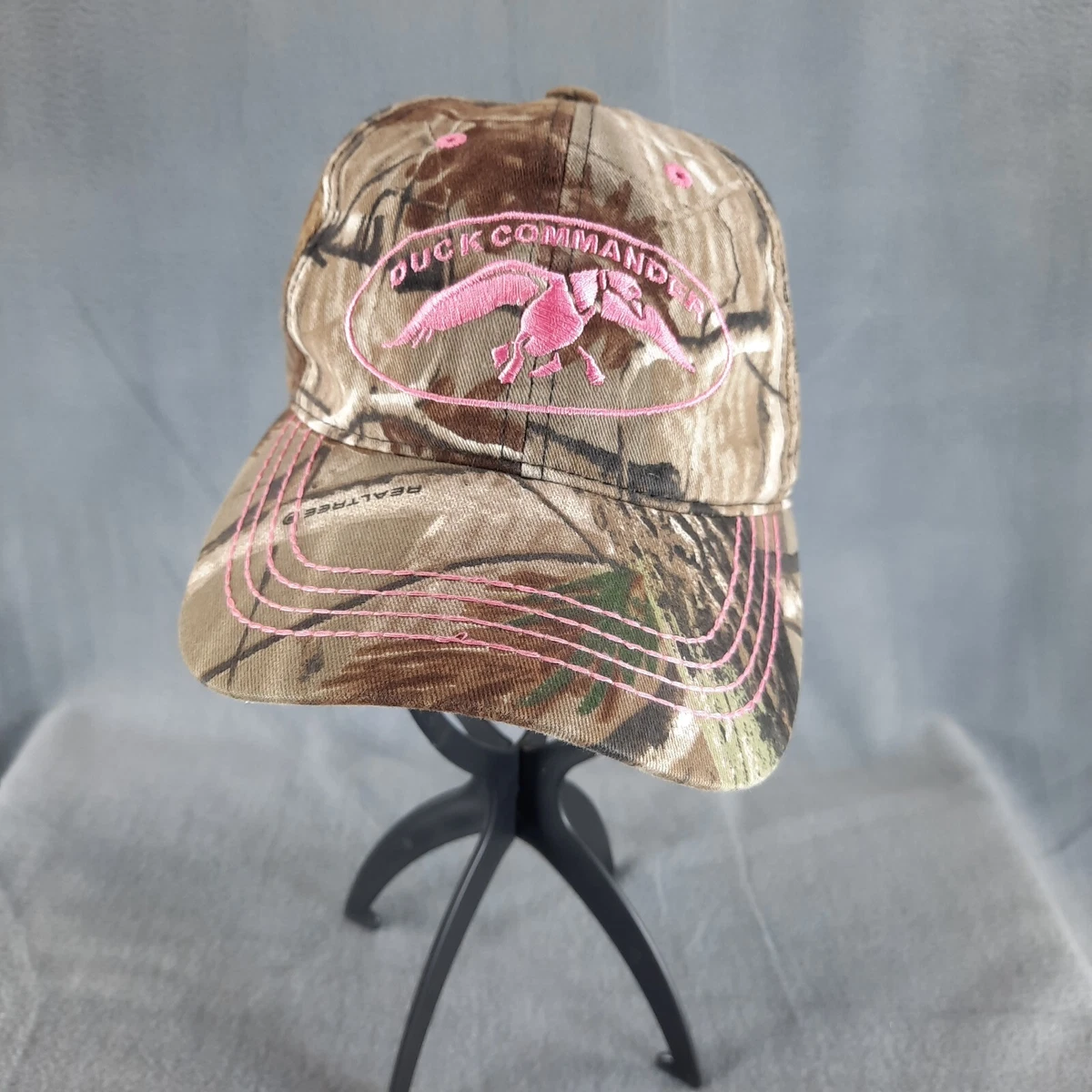 Duck Commander Logo Pink