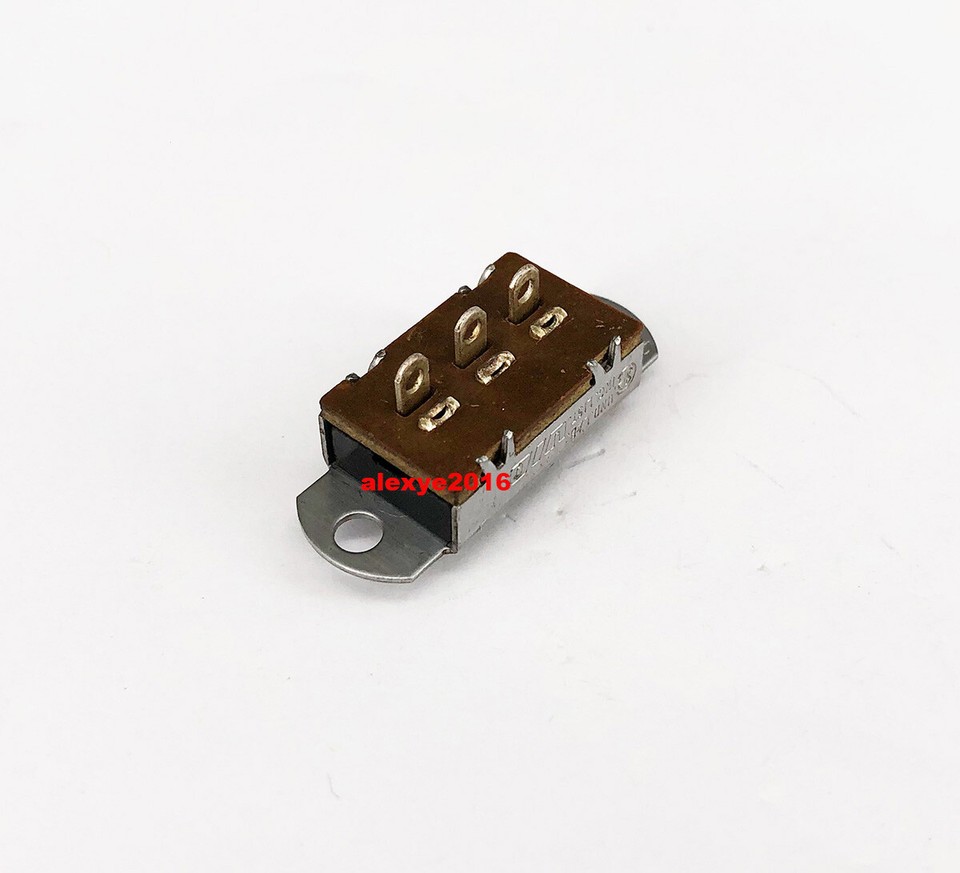 UID UND.LAB. INC.LIST. Slide Switch 6A 125V AC/5A 125V DC 3 Pins 2 ...