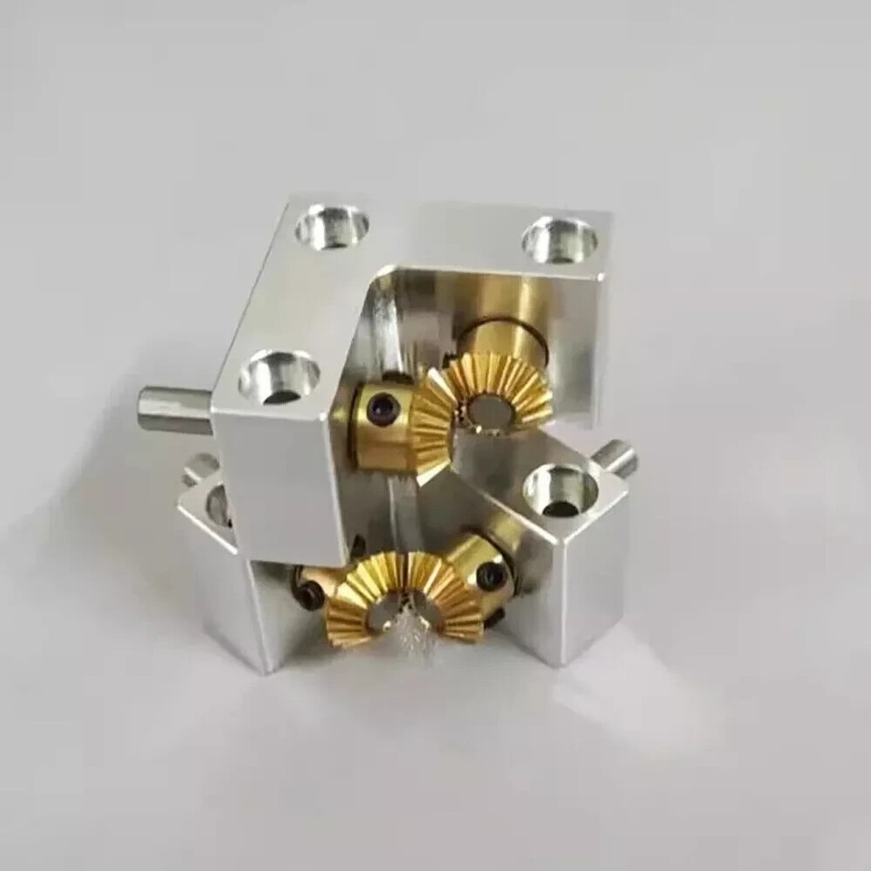 Right Angle Commutator Small Bevel Gearbox 90 Degree Drive Angle ...