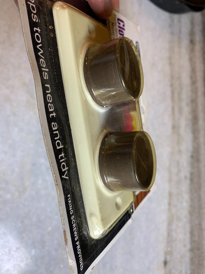 Rare Vintage Croydex Towel Cloth Rag Holder Hook Rack Rubber Wall Hung ...