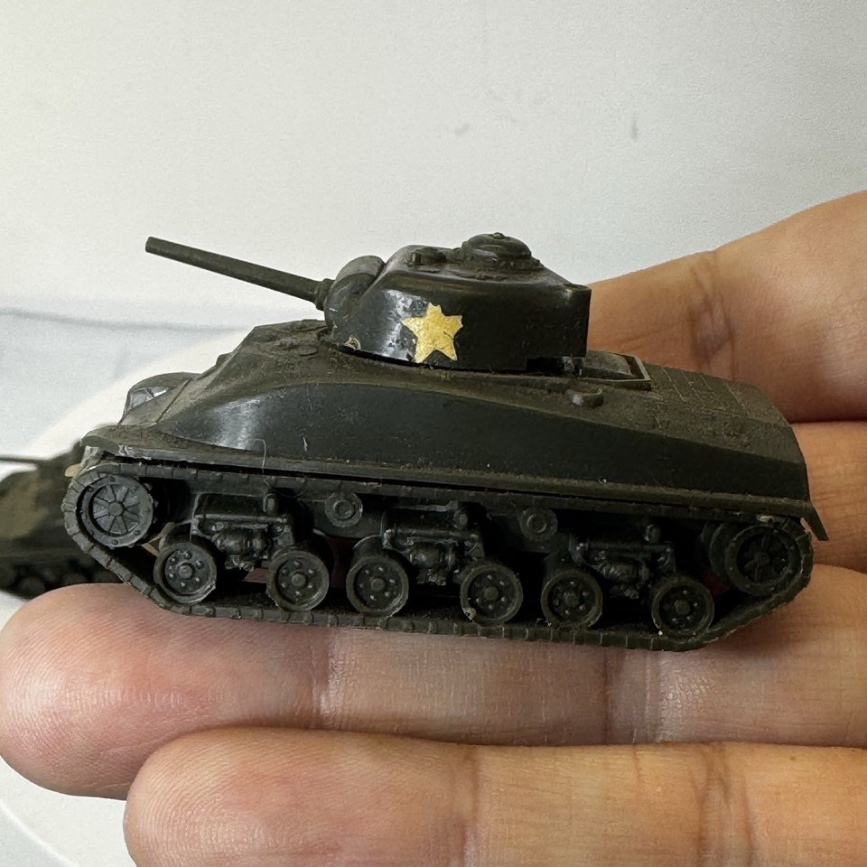 Lot Vtg ROCO DBGM Minitanks US M 4 Sherman tank HO / 1:87 scale Made In ...