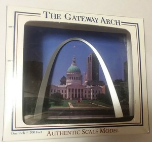 St Louis Arch Model | semashow.com