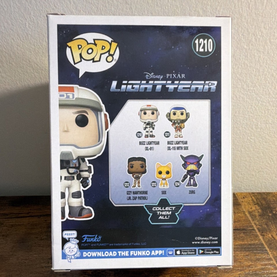 Funko Pop! Vinyl: Disney Pixar - Buzz Lightyear (XL-01) Lightyear #1210 ...