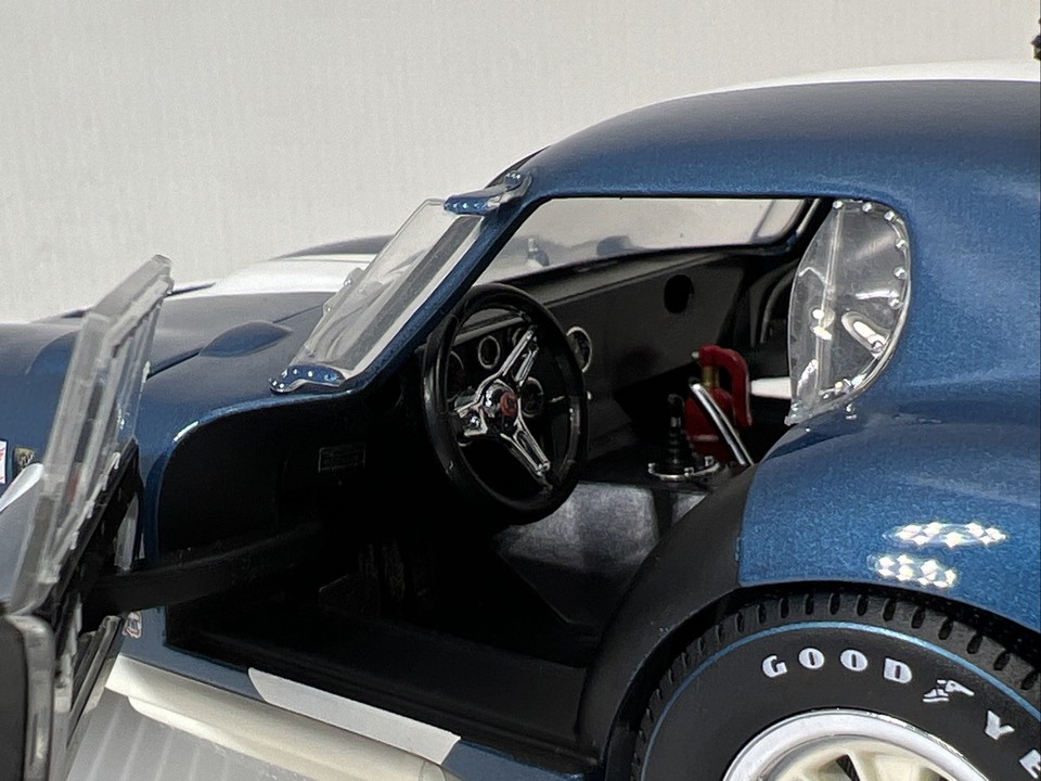 1/18 Exoto 1965 Carroll Shelby Cobra Daytona Jo Schlesser Hal Heck ...