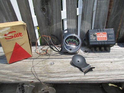 VINTAGE SUN GREEN LINE TACHOMETER WITH 2 TRANSMITTERS/1 NEW | eBay