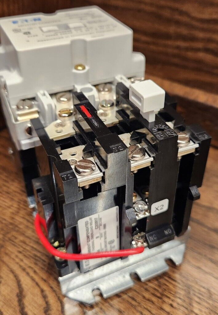 Eaton A200M1CAC A200 - STARTER, SIZE 1, OPEN, 3 POLE, 120V / 60HZ COIL ...