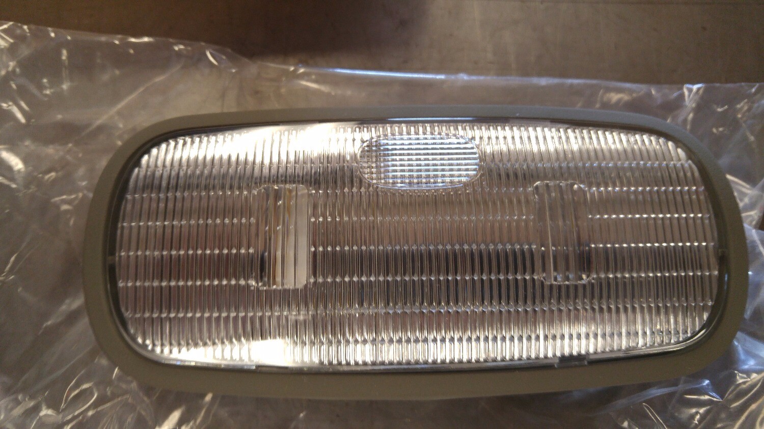 Genuine OEM International Dome Light 3626066C1 for sale online | eBay