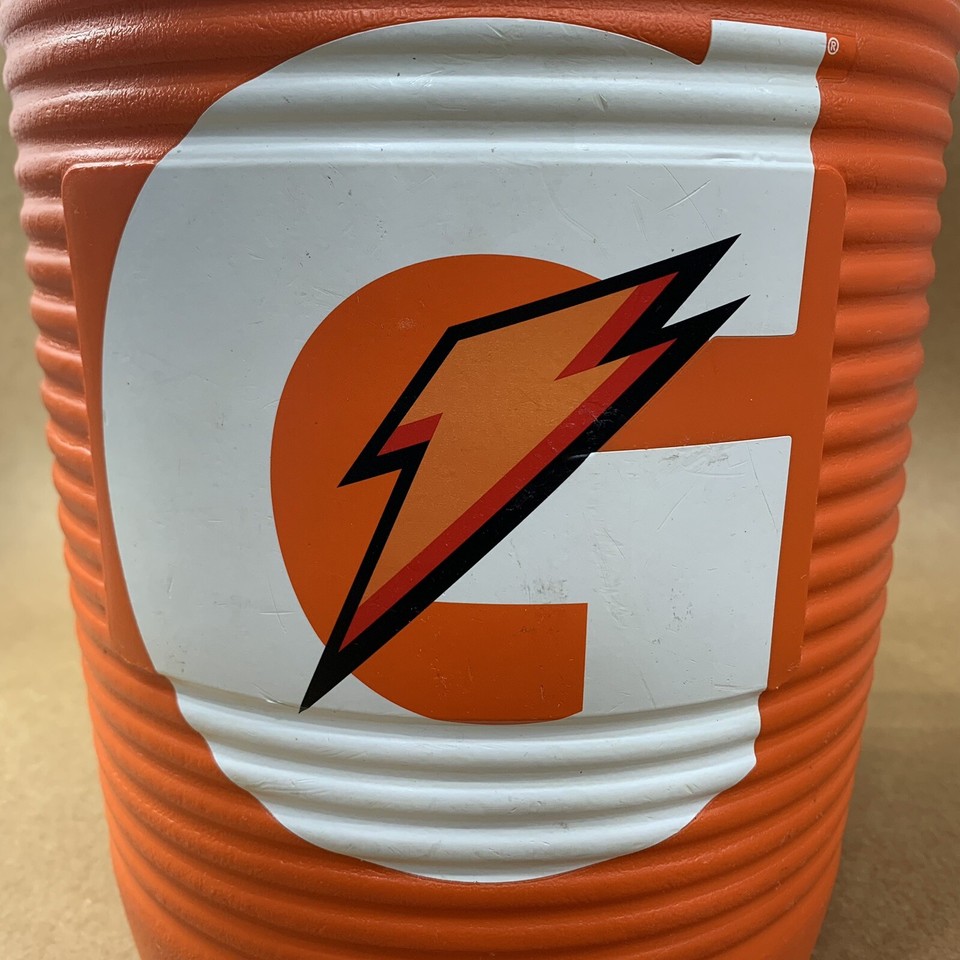 Rubbermaid GATORADE Jug Drink Cooler 1 gallon 156A ~ Handle & Spout | eBay