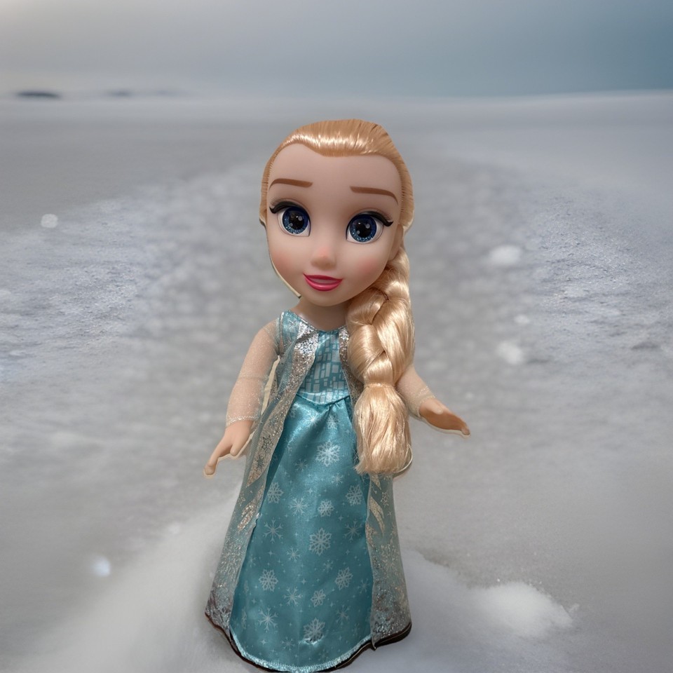 Disney Singing And Styling Elsa Doll Sings In English And Different ...