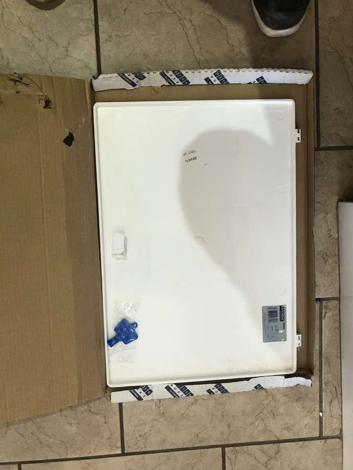 ELECTRIC METER BOX DOOR COMPLETE with Key, Latch, Hinges TIMLOC 550 x ...