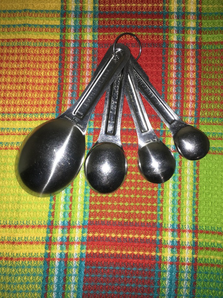 Set of 4 Stainless Steel Nesting Measuring Spoons w/Ring Y.H. 1/4 1/2 ...