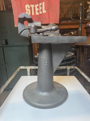 2” Patented Stephens Bench Vise On Mini Round House Vise Stand 49 Of 50 ...