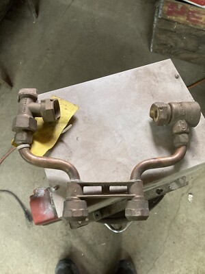 Mueller Co. Copper Meter Setter Vertical H-14244 3/4" NL-A Check Valve ...