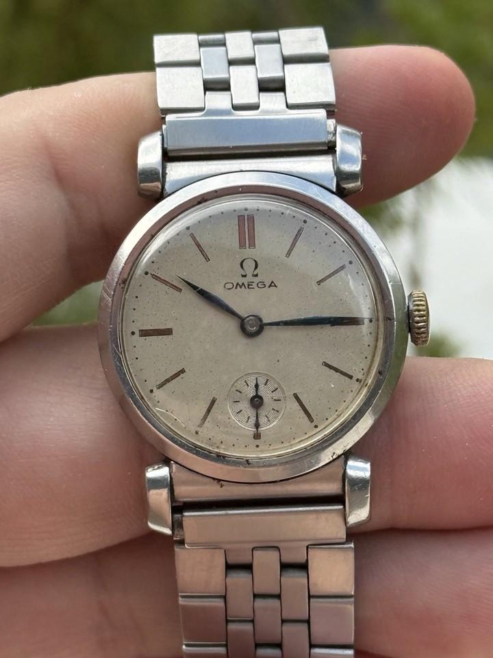 Vintage OMEGA Scarab 26.5 SOB Hand-Winding Small Second Arabic Dial ...
