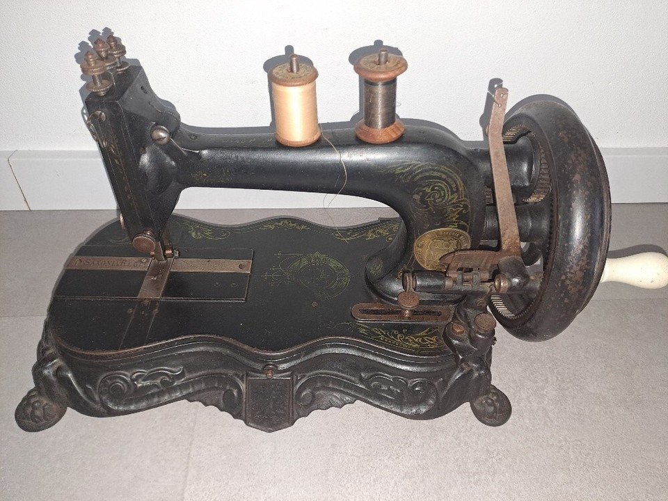 Ornate 1890's Seidel & Naumann Saxonia Regia Cast Iron Sewing Machine ...